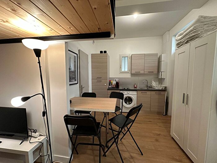 Les Genêts-Le Vinatier-Le Lessivas, Bron : Appartement 1 pièce à louer