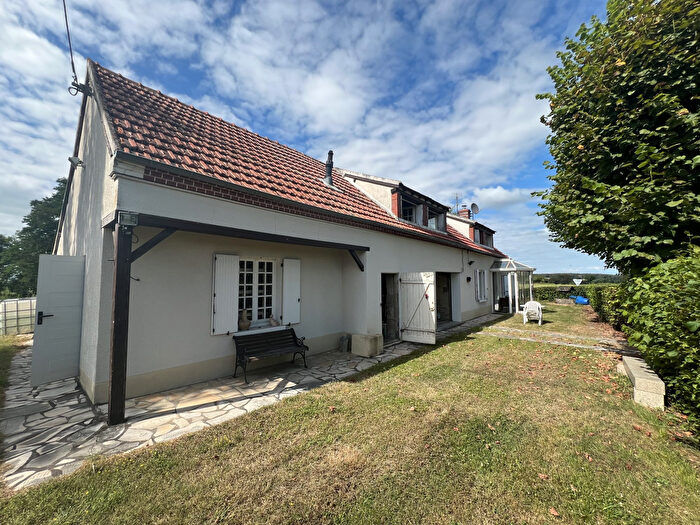 Maison à vendre - Le Châtelet - 5 pièces - 3 chambres