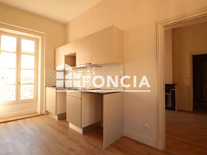 Appartement à louer - Arènes, Nîmes - 2 pièces - 1 chambre