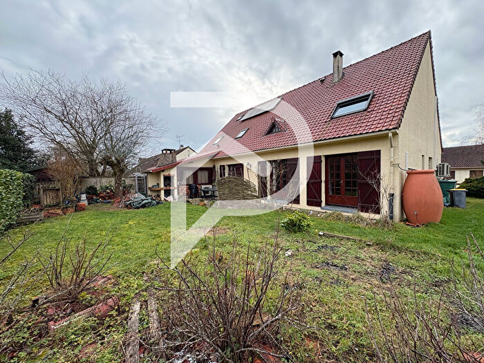 Maison à vendre - Le Châtelet-en-Brie - 7 pièces - 5 chambres