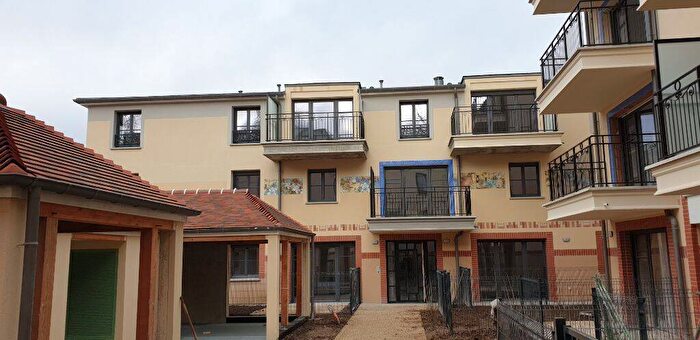 Le Vieux Verneuil, Verneuil-sur-Seine : Appartement 3 pièces à louer