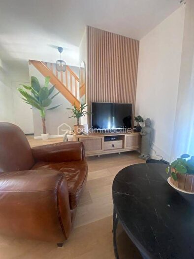 Maison à louer - Vildé-Guingalan - 5 pièces - 4 chambres