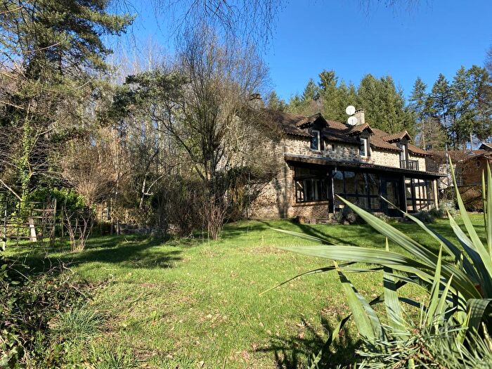 Maison à vendre - Bujaleuf - 5 pièces - 4 chambres