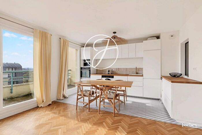 Appartement 3 pièces à vendre à Saint-Cloud, Centre-ville