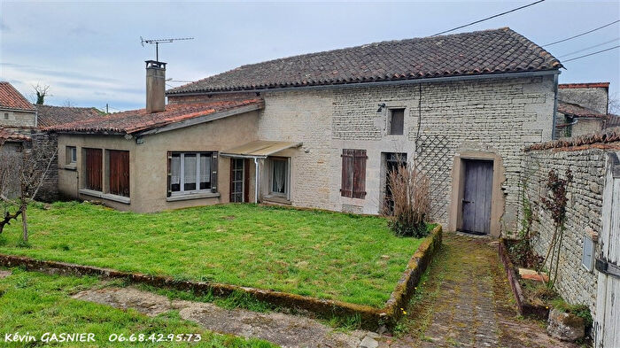 Maison à vendre - Brie - 5 pièces - 3 chambres