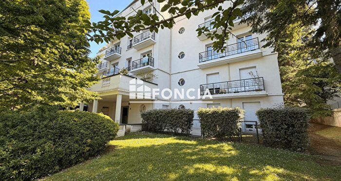 Bourg-la-Reine, Lakanal : Appartement 2 pièces à vendre