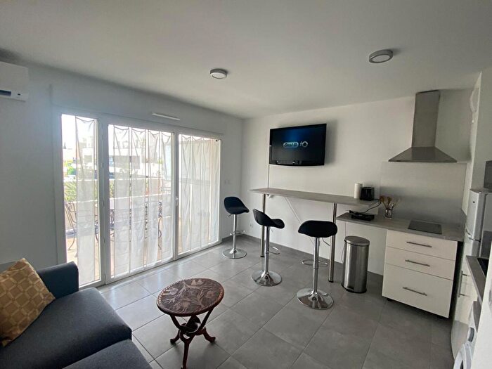 Appartement à vendre - Le Lavandou, Centre-ville, Plage du Lavandou, Pointe Pilon - 2 pièces - 1 chambre