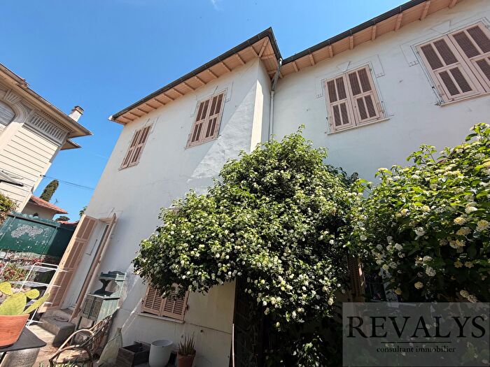 Maison 4 pièces à vendre à Nice, Chambrun