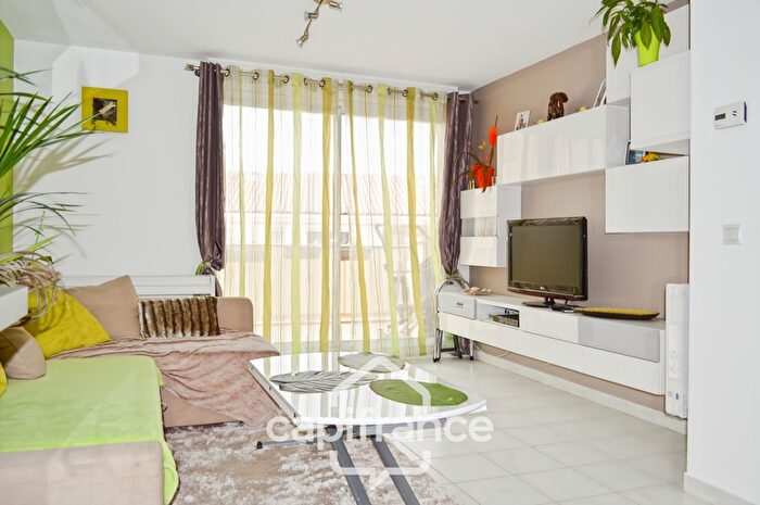 Appartement à vendre - Hyères, Pyanet - 2 pièces - 1 chambre