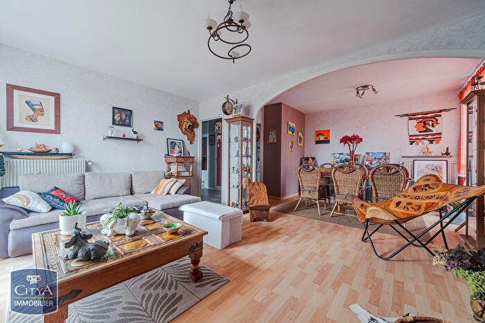 Appartement à vendre - Saint-Pierre-des-Corps, Grand Mail, Rabaterie, Aubrière - 3 pièces - 2 chambres