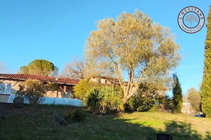 Maison à vendre - LIsle-Jourdain - 6 pièces - 5 chambres