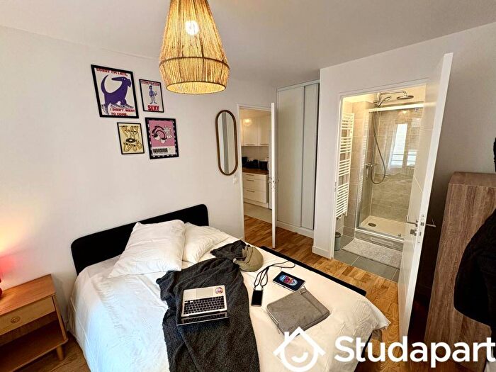 Appartement à louer - Beaujon-Berges de Seine, Clichy - 1 pièce - 3 chambres