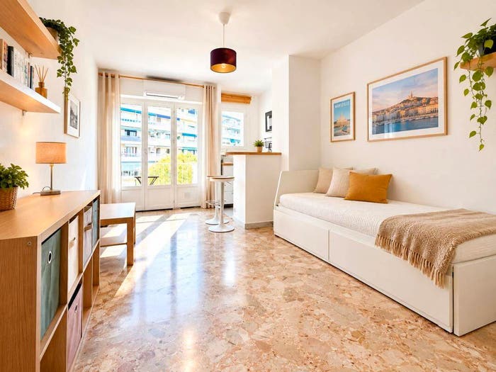 Appartement 1 pièce à louer à Cinq Avenues, Marseille 4ème arrondissement