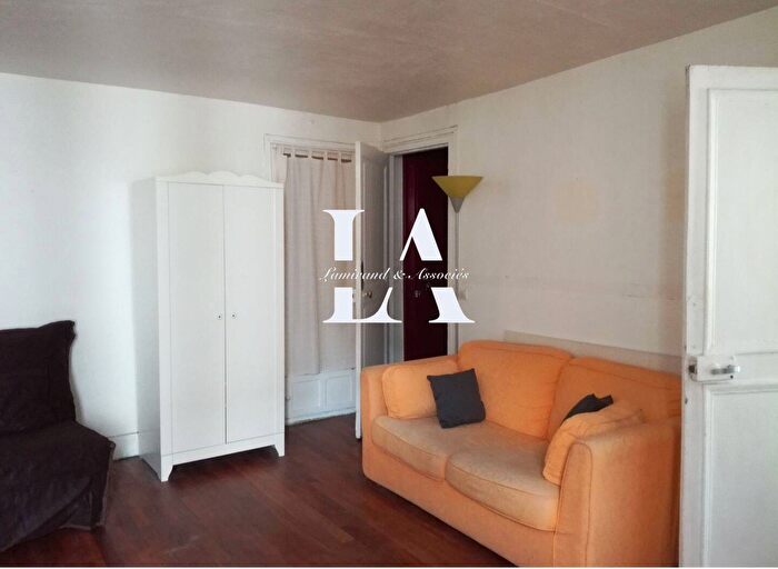 Appartement à louer - Cambronne-Garibaldi, Paris ème arrondissement - 1 pièce