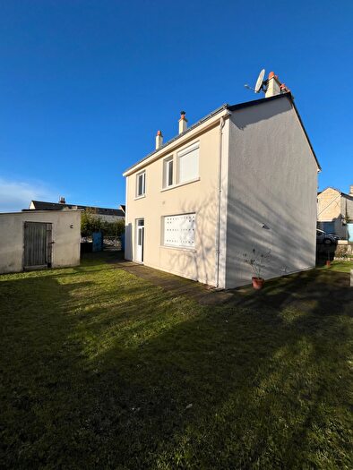 Maison à vendre - Distré - 5 pièces - 3 chambres