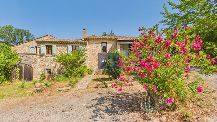 Maison 12 pièces à vendre - Montclus