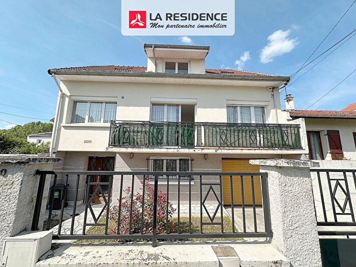 Maison à vendre - Stains - 8 pièces - 6 chambres