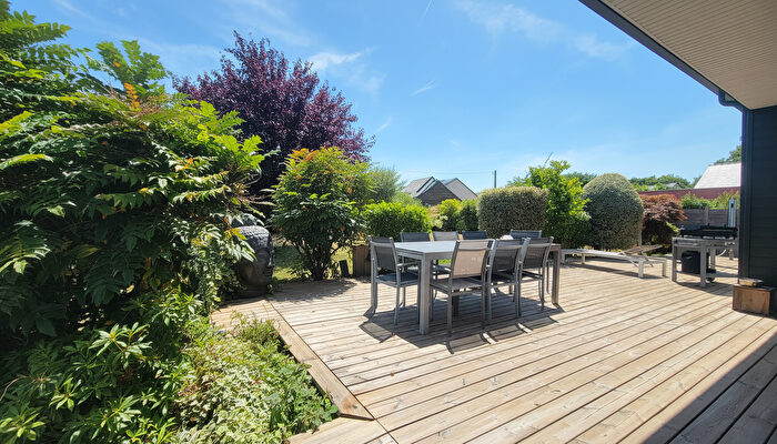 Maison à vendre - Saint-Léger-des-Bois - 5 pièces - 3 chambres