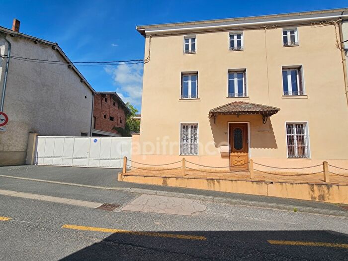 Maison 8 pièces à vendre à Chambost-Longessaigne