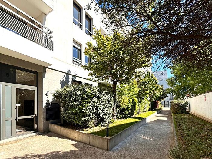 Appartement 1 pièce à vendre à Aubervilliers, Centre-ville, Victor Hugo