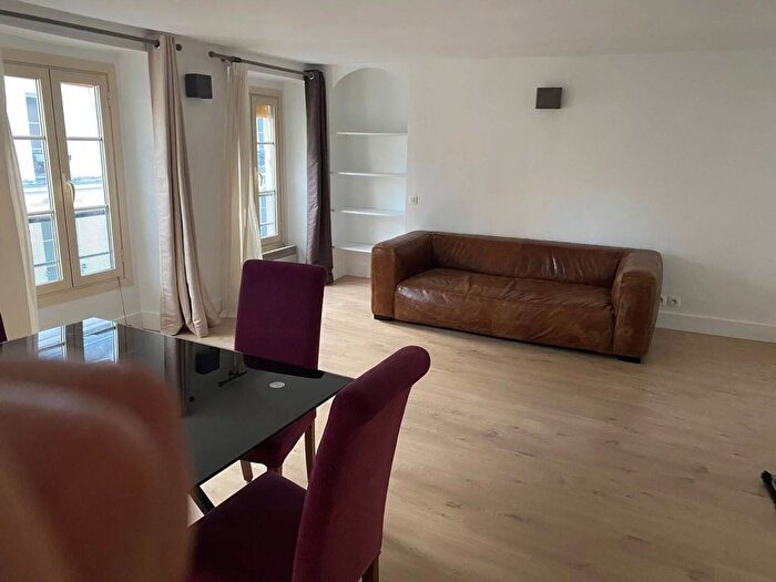 Appartement à louer - Saint Gervais, Paris ème arrondissement - 2 pièces - 1 chambre