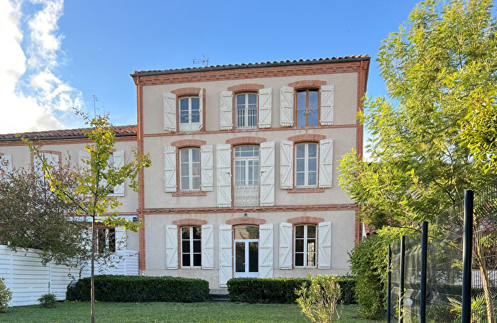 Maison à vendre - Castelsarrasin, Centre-ville - 5 pièces - 6 chambres