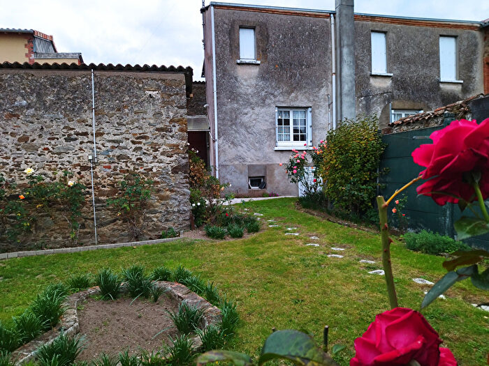 Maison à vendre - Chemillé - 7 pièces - 3 chambres