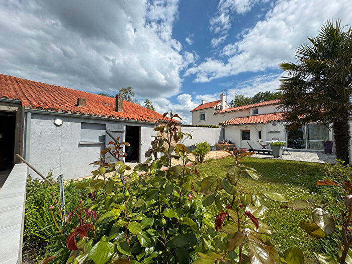 Maison à vendre - Venansault - 5 pièces - 3 chambres