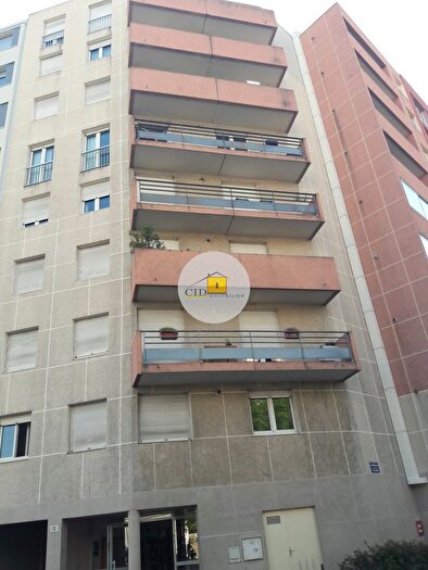 Appartement à louer - Monplaisir Lumière, Lyon ème arrondissement - 4 pièces - 2 chambres