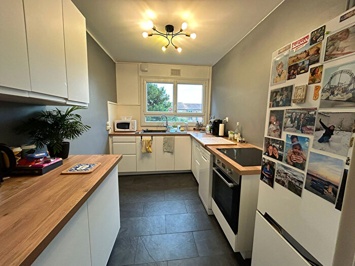 Poitiers, Montbernage, Pont Neuf : Appartement 2 pièces à louer