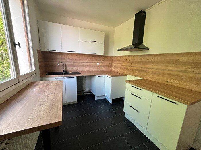 Appartement 4 pièces à louer à Collectif, Saint-Cyr-sur-Loire