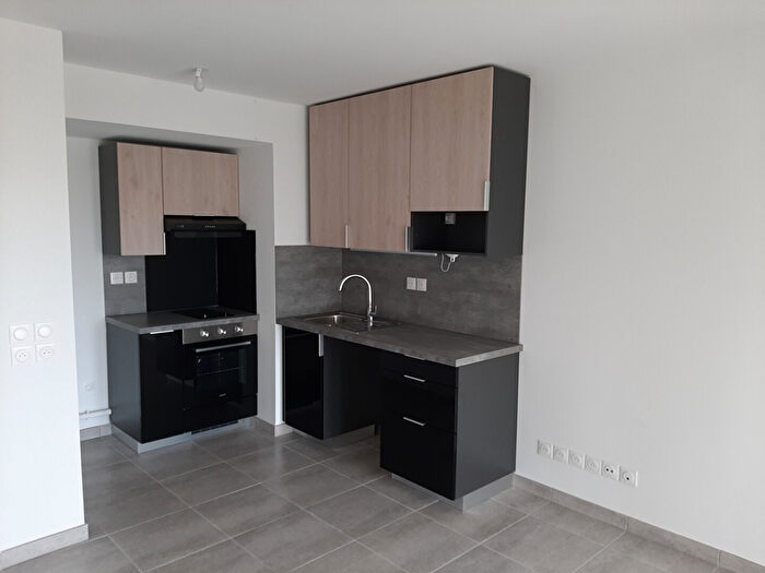 Appartement à louer - Marseille e , Saint-Jérome - 2 pièces - 1 chambre