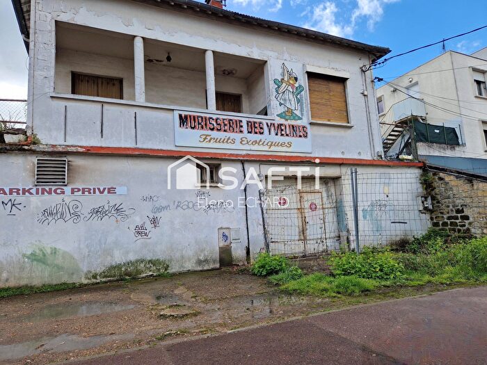 Maison à vendre - Mantes-la-Ville, Centre-ville - 10 pièces - 7 chambres