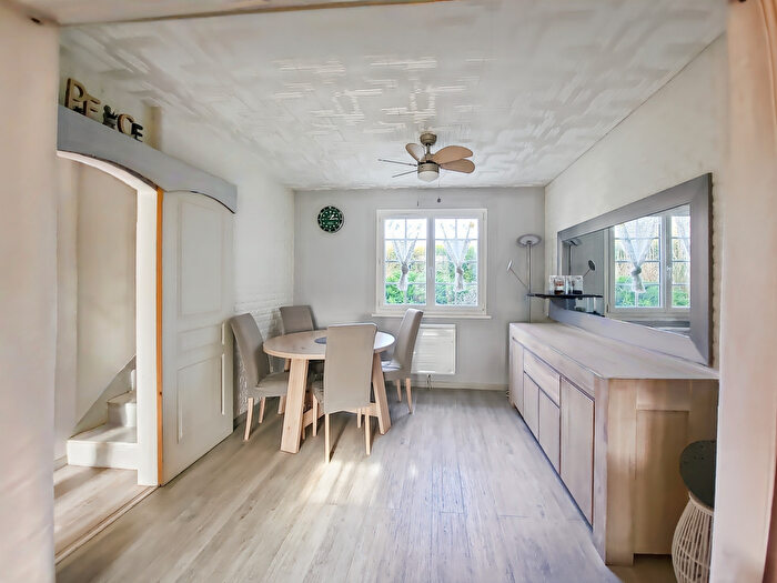 Maison à vendre - Morigny-Champigny - 5 pièces - 3 chambres