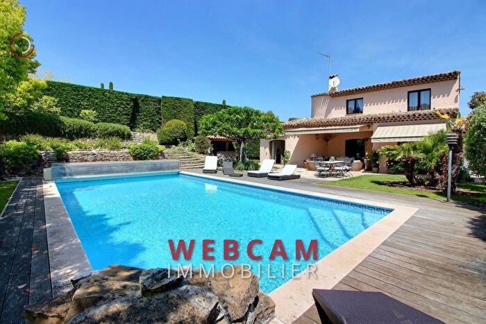 Mougins - Maison 6 pièces à louer