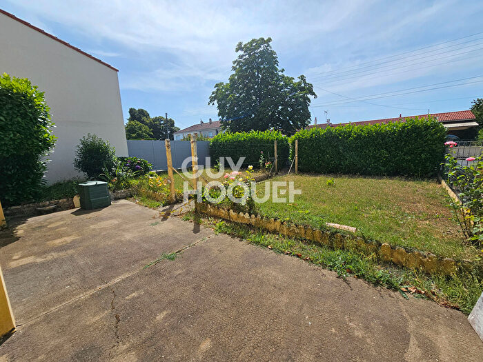 Maison à vendre - Fontenay-le-Comte, Chamiraud, Grissais, Le Gros Noyer - 5 pièces - 4 chambres