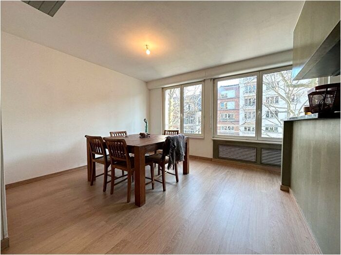 Appartement à louer - Lille, Centre-ville, Euralille - 4 pièces - 3 chambres