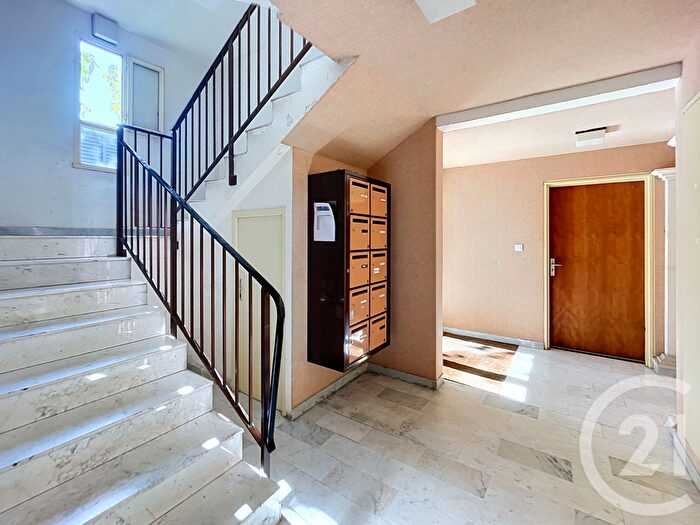 Bagnols-sur-Cèze, Bourgneuf : Appartement 1 pièce à vendre