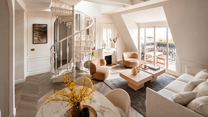 Appartement 5 pièces à Paris 7ème, Champ de Mars, à vendre
