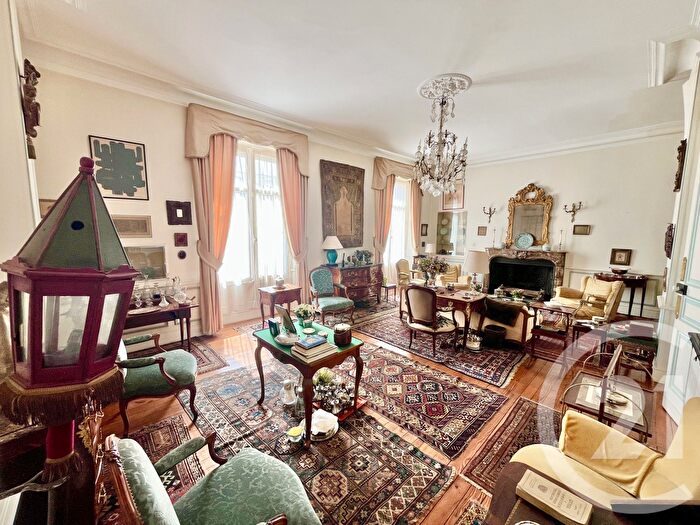 Appartement à vendre - Pau, Centre-ville - 7 pièces - 5 chambres