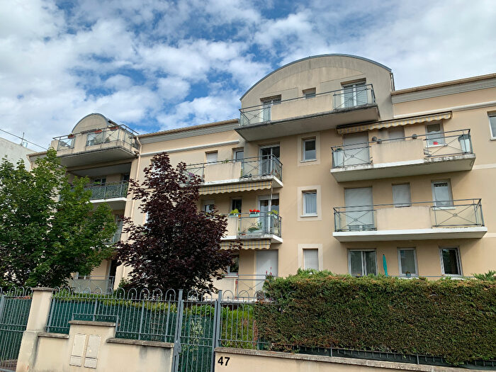 Appartement à louer - Le Perreux-sur-Marne, Centre-ville, Quais dArgonne - 3 pièces - 2 chambres