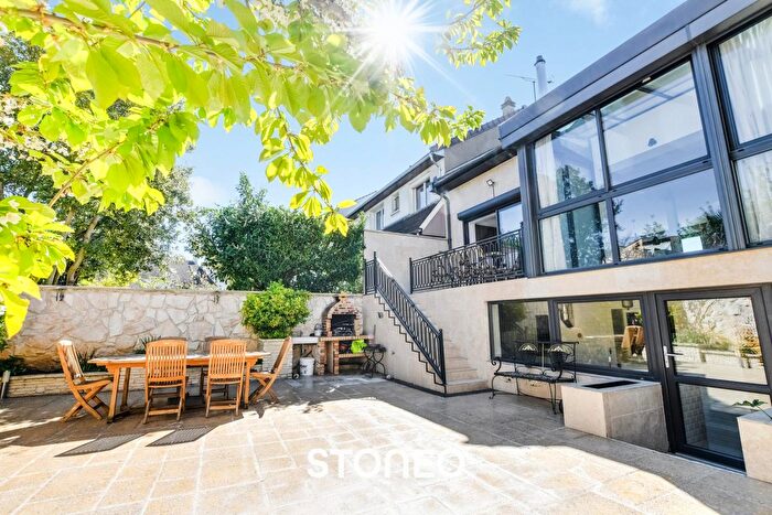 Le Plessis-Robinson, Coteau : Maison 7 pièces à vendre