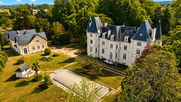 Maison 15 pièces à vendre à Ingrandes