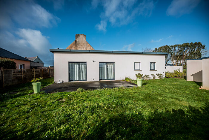 Maison à vendre - Saint-Pabu - 5 pièces - 3 chambres