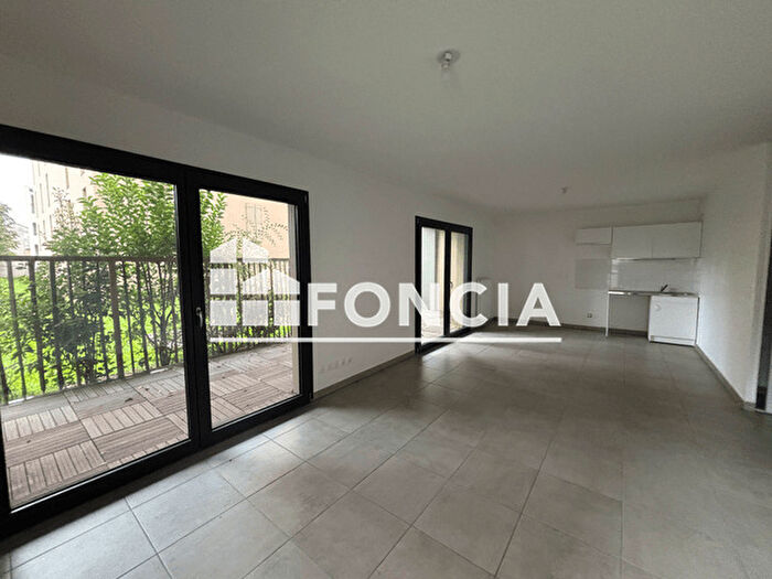 Appartement à vendre - Villefranche-sur-Saône, Nord Est - 4 pièces - 3 chambres