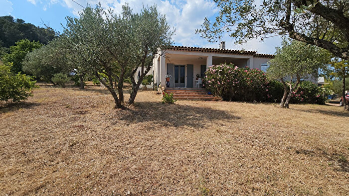 Maison à vendre - Le Luc - 4 pièces - 3 chambres