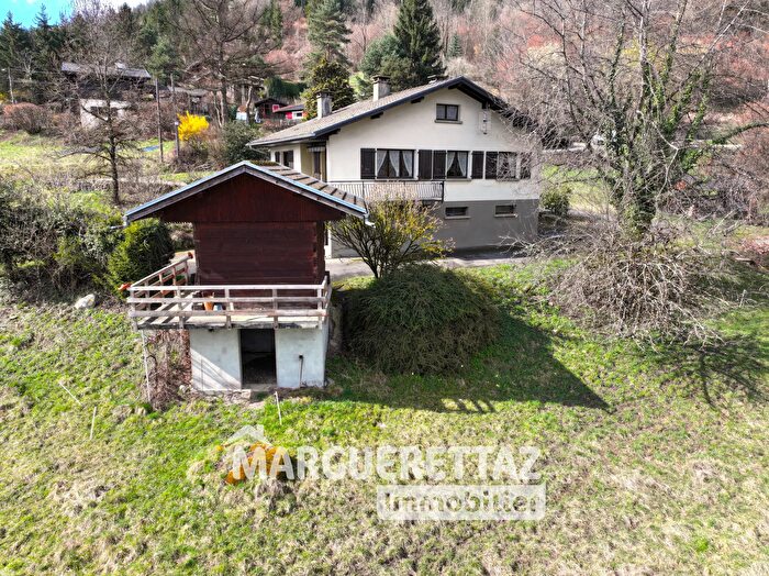 Maison à vendre - Marignier - 4 pièces - 3 chambres