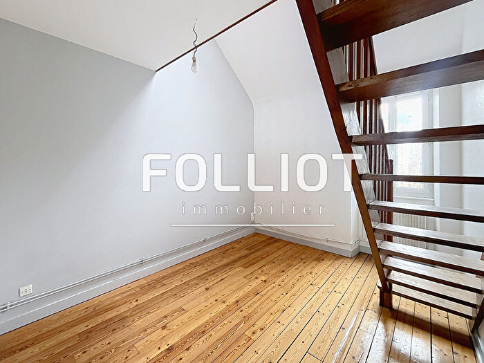 Fougères, Paron, Orières, Ecartelée, Bonabry : Appartement 2 pièces à louer