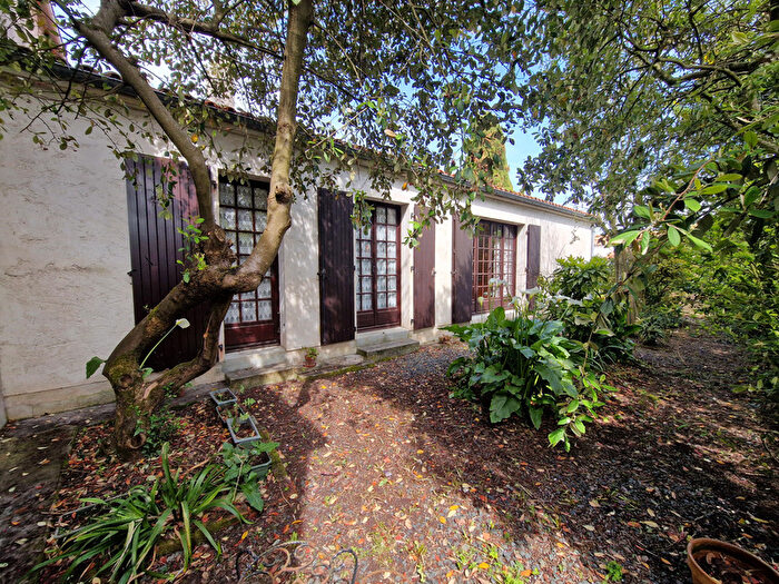 Saint-Vivien - Maison 4 pièces à vendre