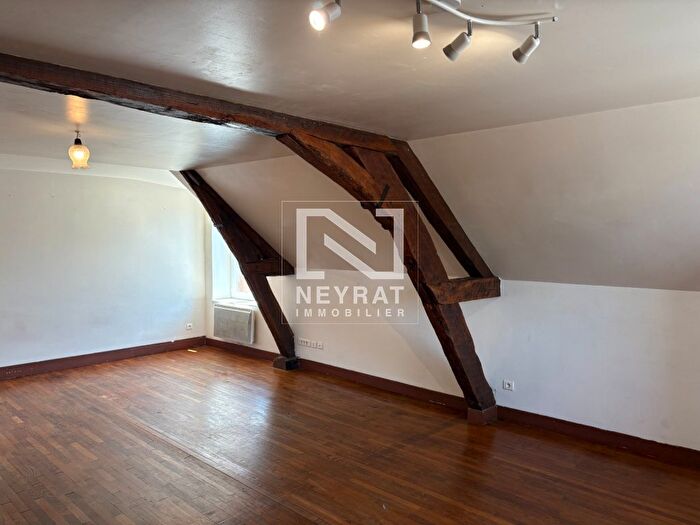 Appartement à louer - Luzy - 3 pièces - 2 chambres